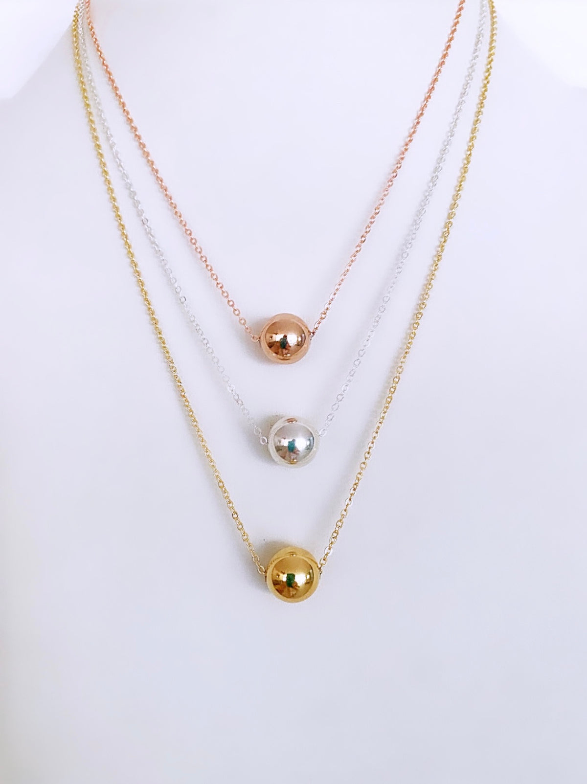 Bella three tones layers chain